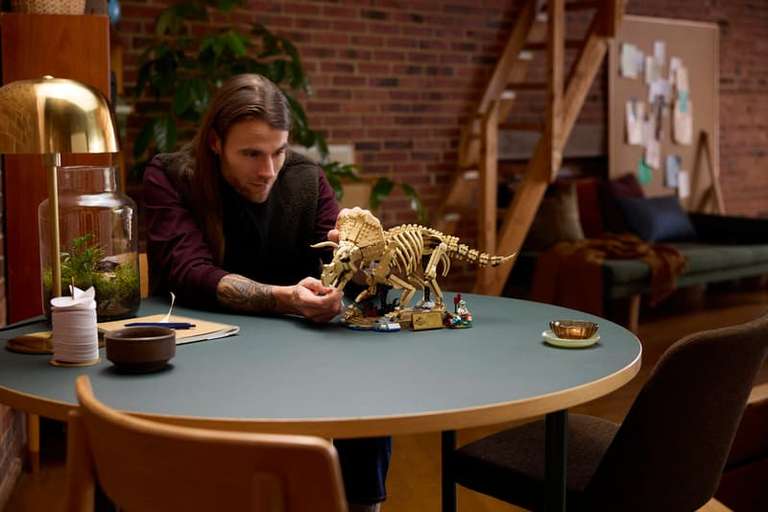 Triceratops 77985 LEGO Jurassic World – Triceratops-Skelett mit Details ...